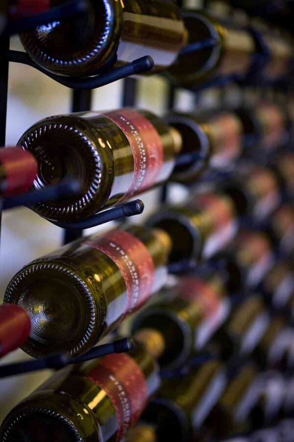 Los mejores botelleros para servir el vino a tus invitados